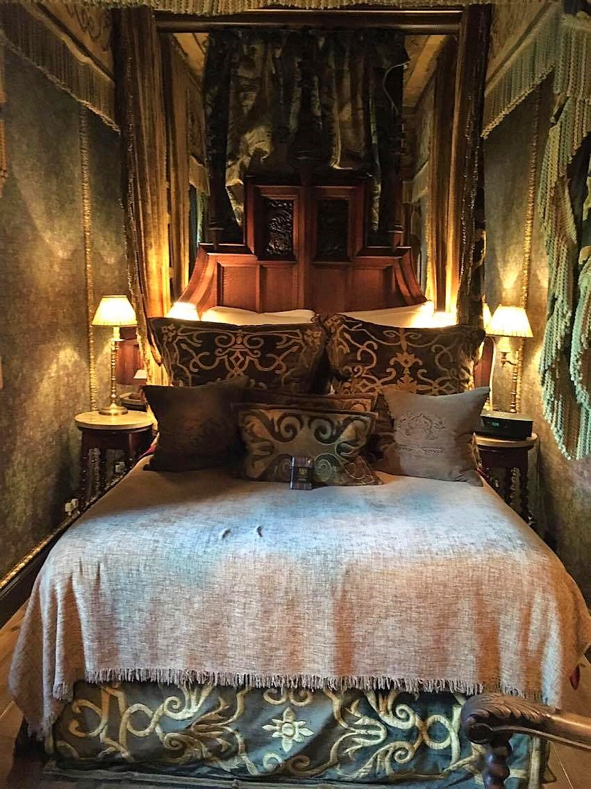 The Witchery hotel, Edinburgh review - Turning left for less