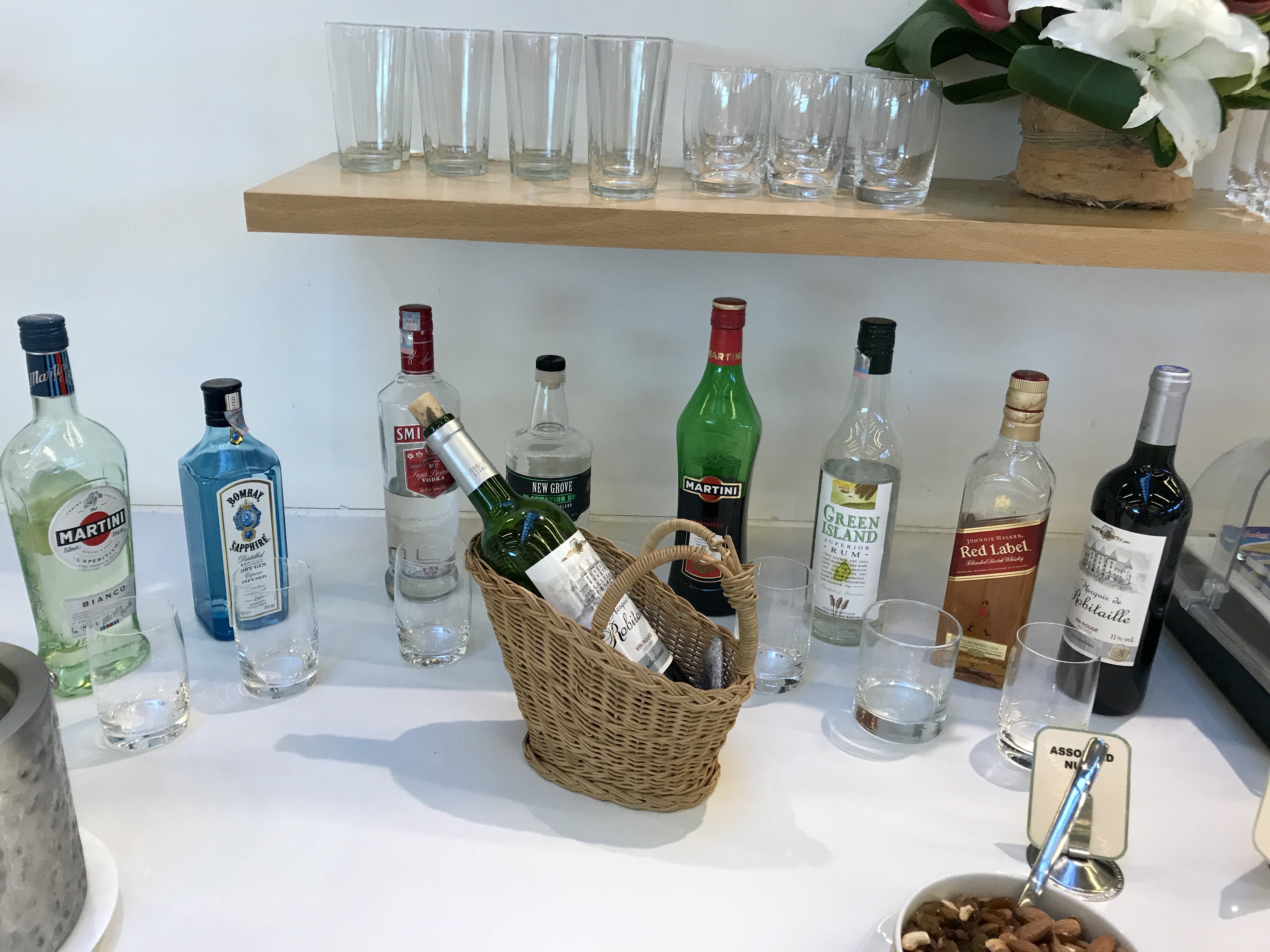 British Airways B777 Club World Mauritius to Gatwick review - Turning ...