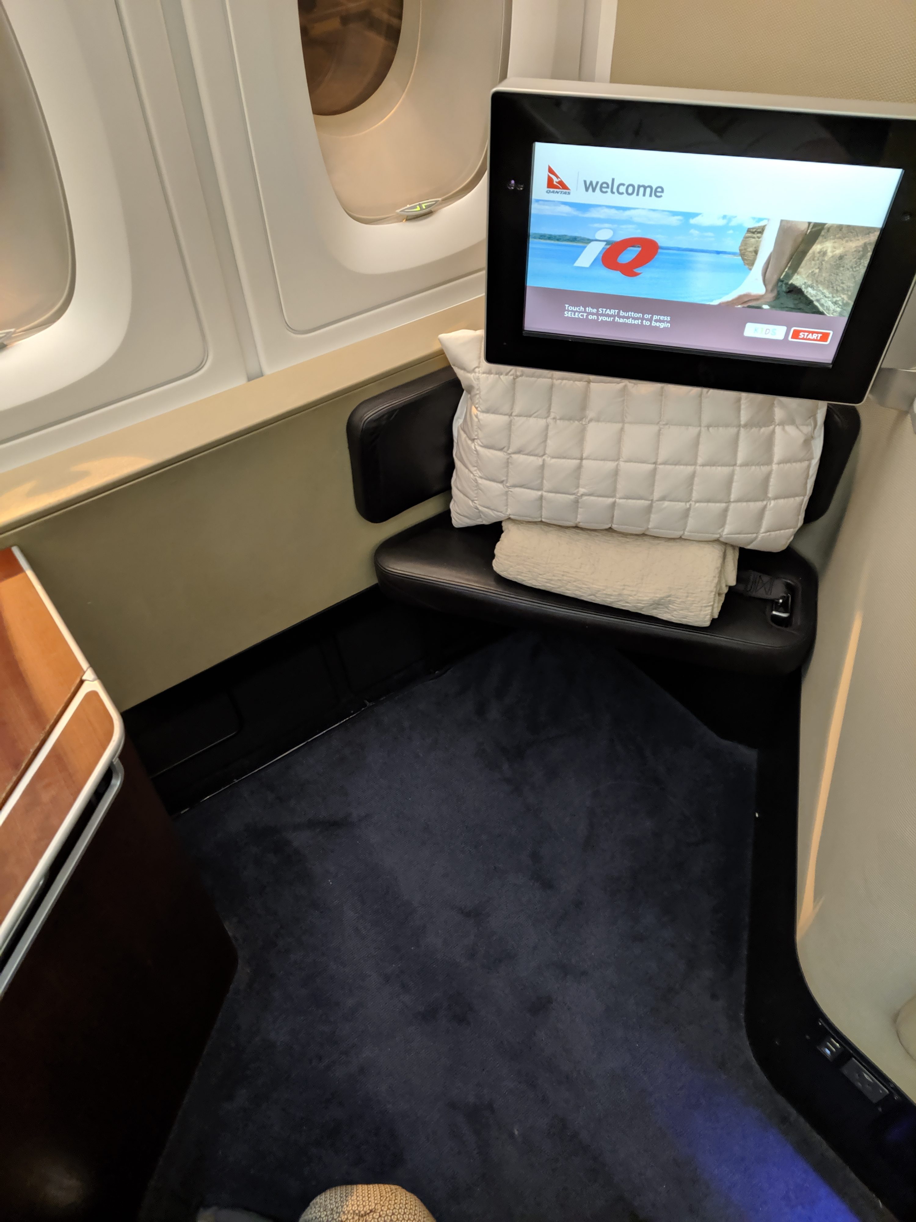 Qantas A380 First Class Review - Flying the Kangaroo! - Turning left ...
