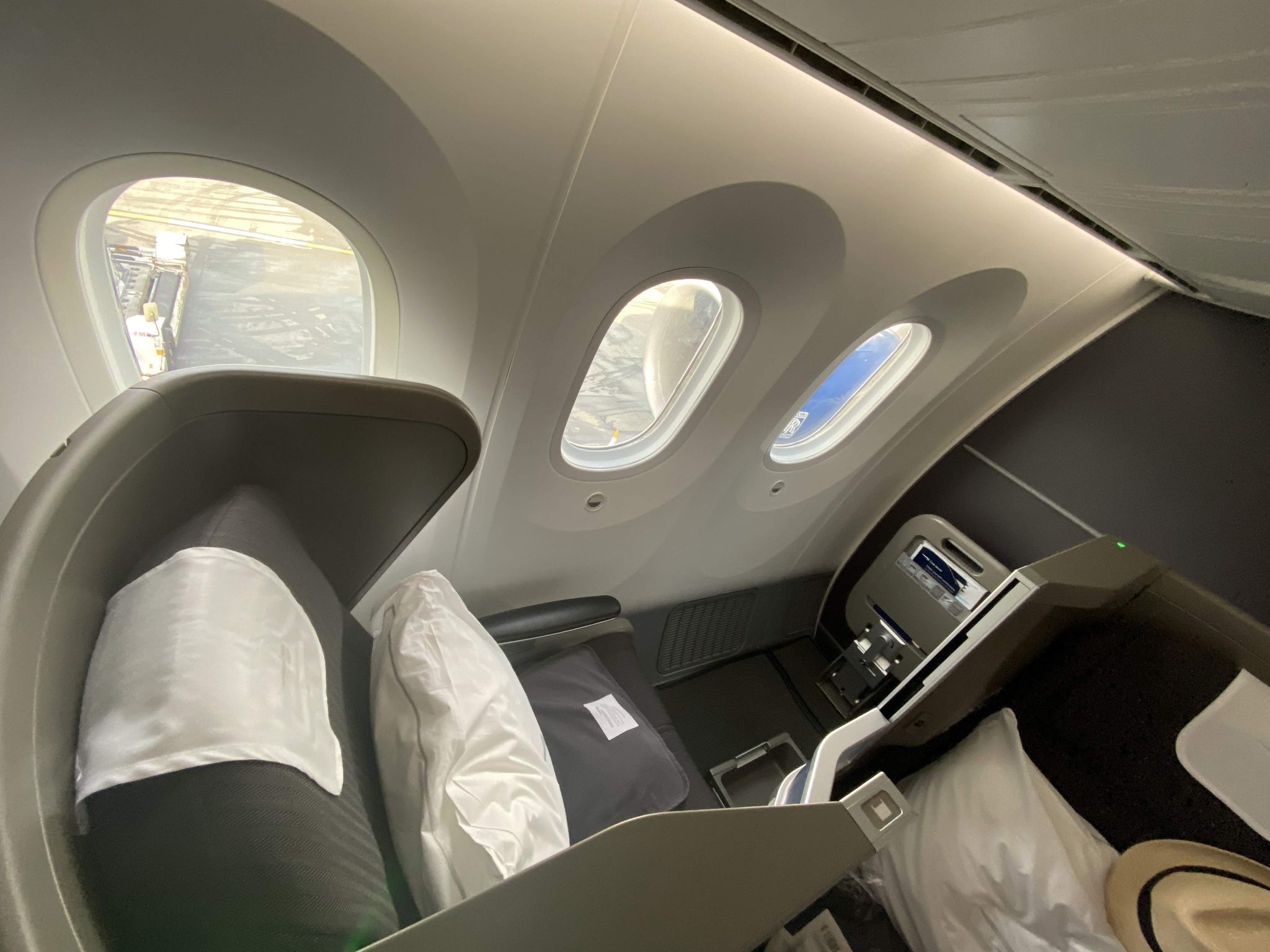 REVIEW: British Airways B787 Club World London to Atlanta - Turning ...