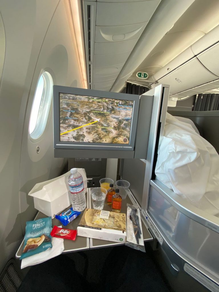 What's it like flying now? Part 2 - British Airways Club World B787 Los ...