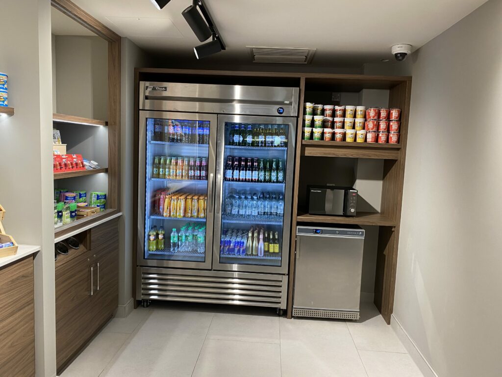 Courtyard by Marriott London Heathrow Hotel review - Turning left for less