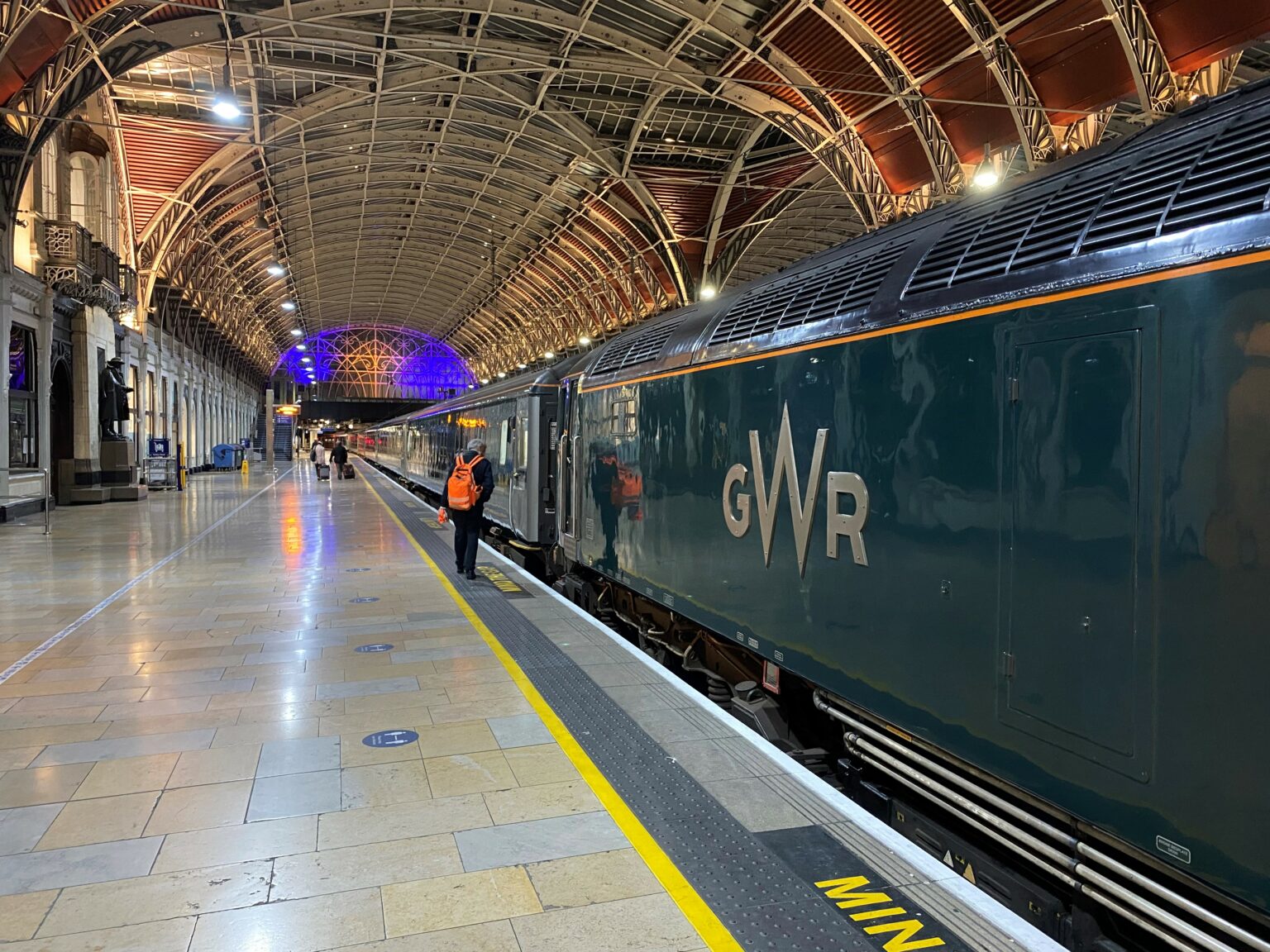 The Night Riviera Sleeper Train by GWR from Penzance to London ...