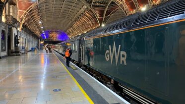 The Night Riviera Sleeper Train by GWR from Penzance to London ...