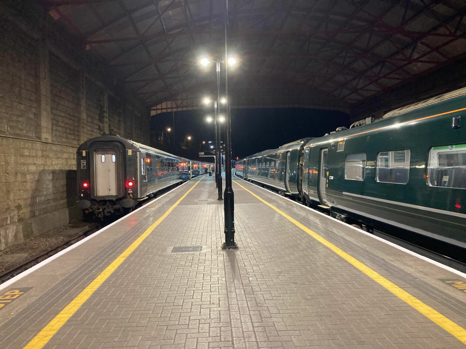 The Night Riviera Sleeper Train by GWR from Penzance to London ...