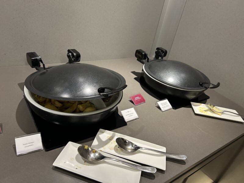 Qatar Airways new lounges Doha review - what lounges can you access on ...