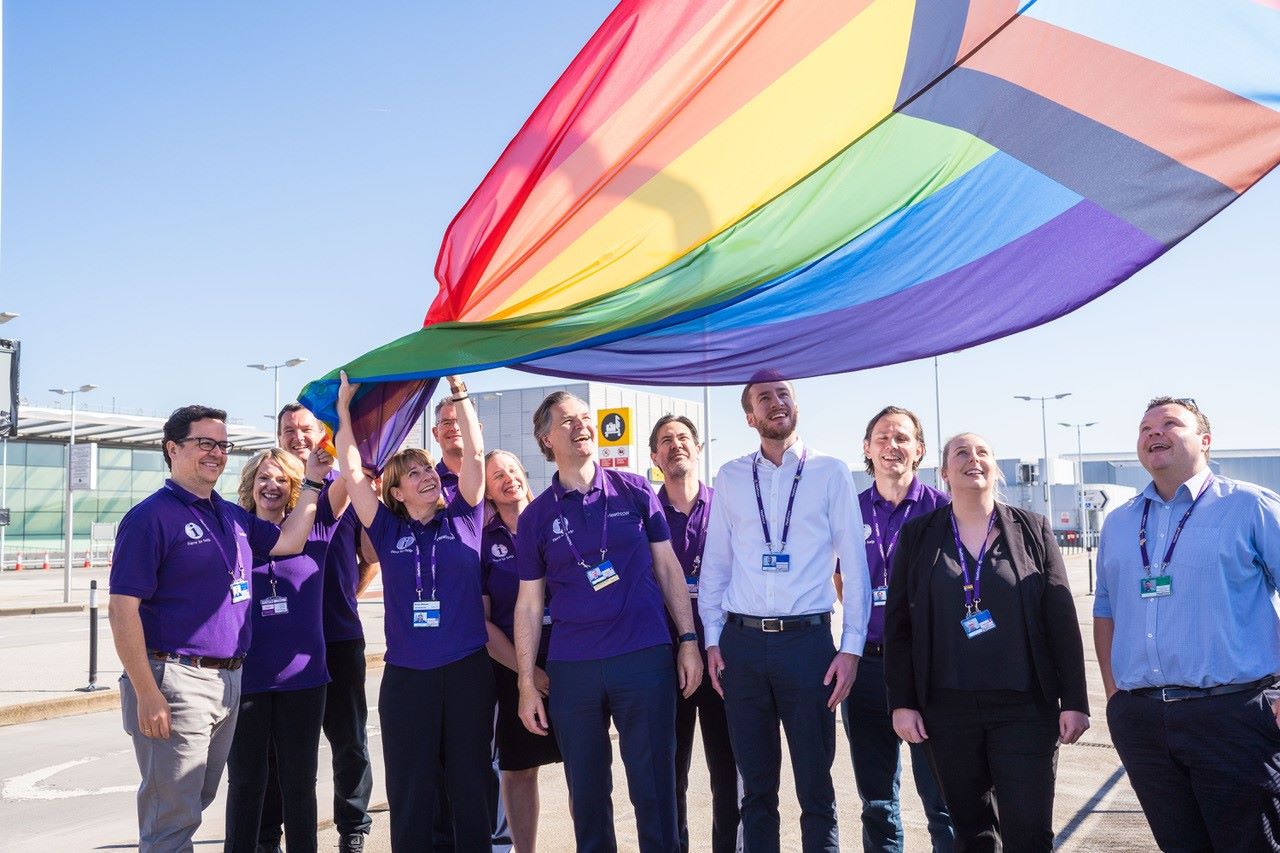 NEWS: Heathrow Airport CEO quits, BA and Virgin resume China and BA to ...