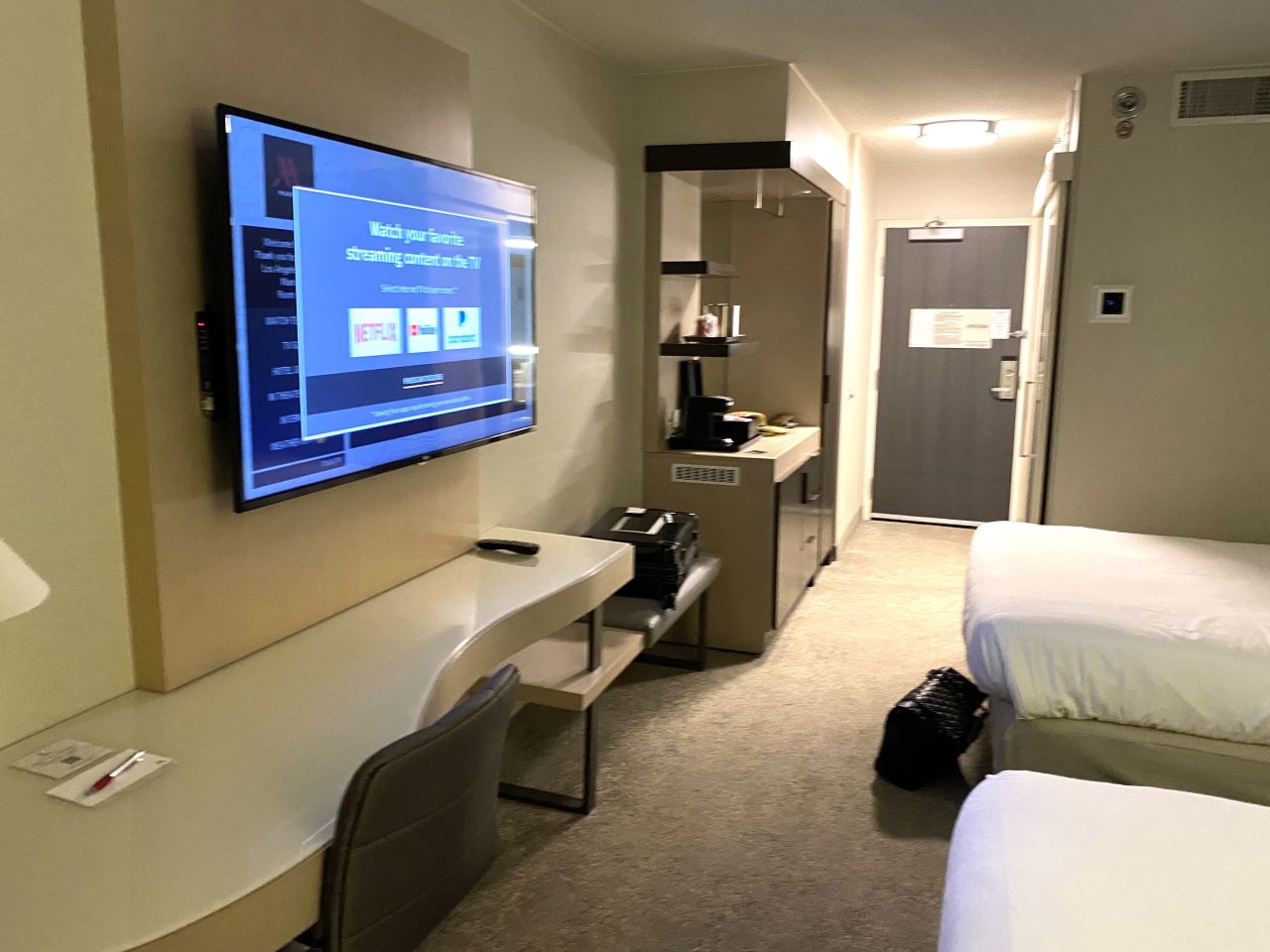 Marriott hotel Los Angeles airport review - Turning left for less