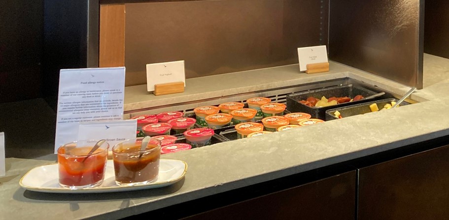 Cathay Pacific Business Lounge Review: Heathrow Terminal 3 [February ...