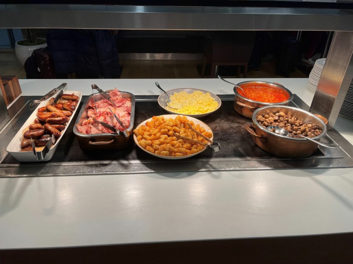 British Airways A350 Club Suite Reviews - Turning left for less