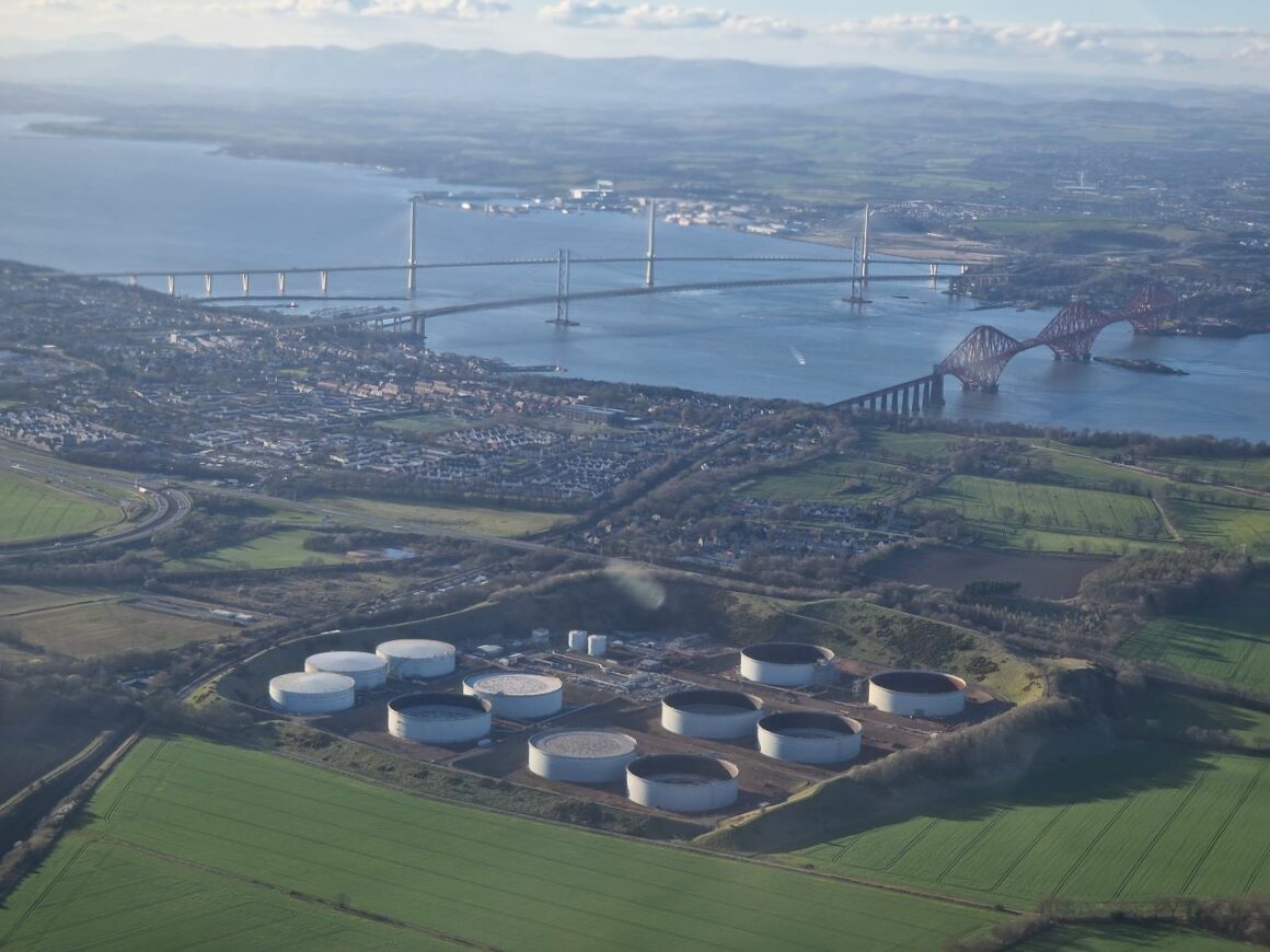 REVIEW: Loganair ATR-42 Edinburgh to Orkney Return Flight Review ...
