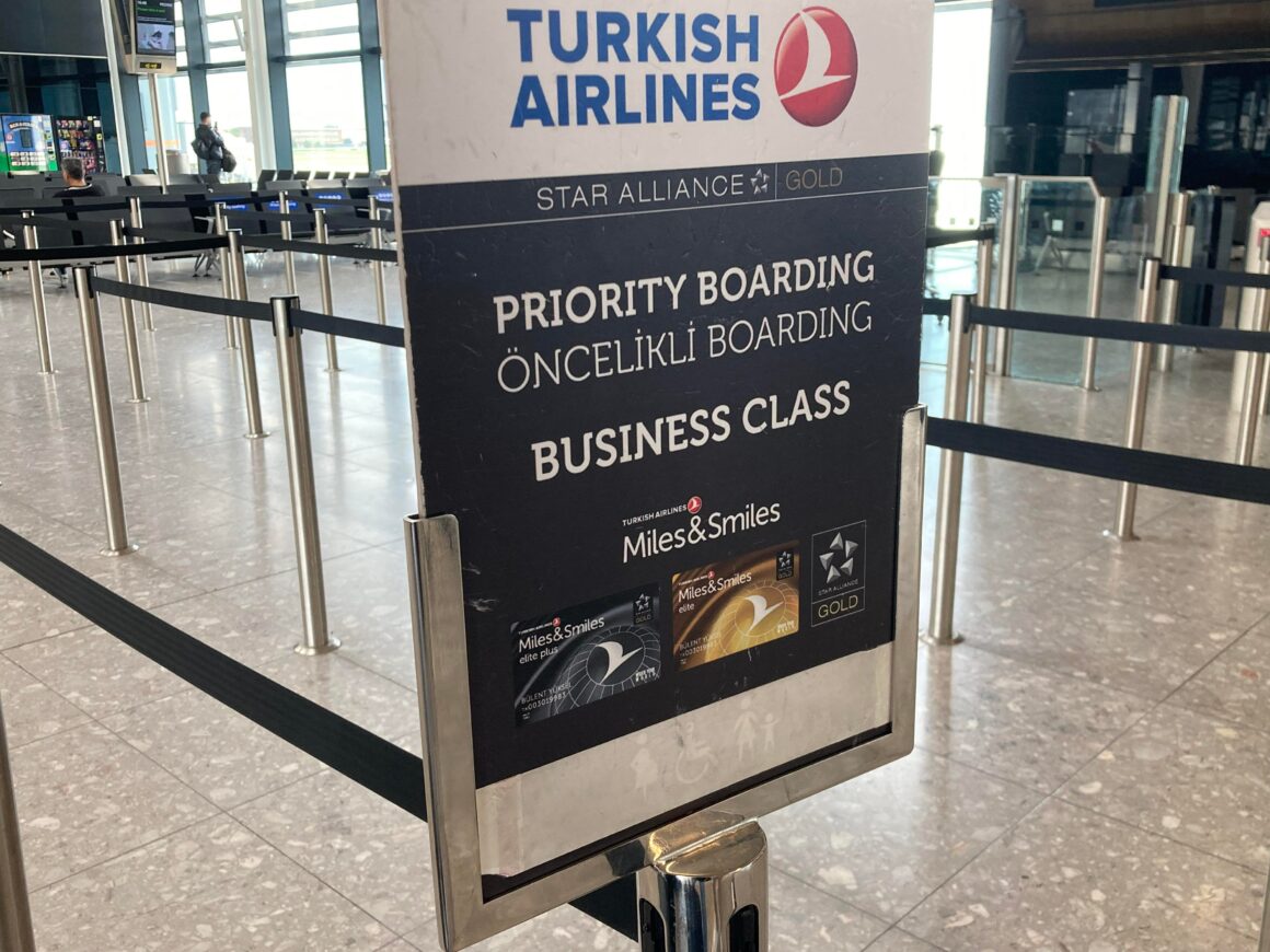 REVIEW: Turkish Airlines Business Class London Heathrow to Istanbul ...