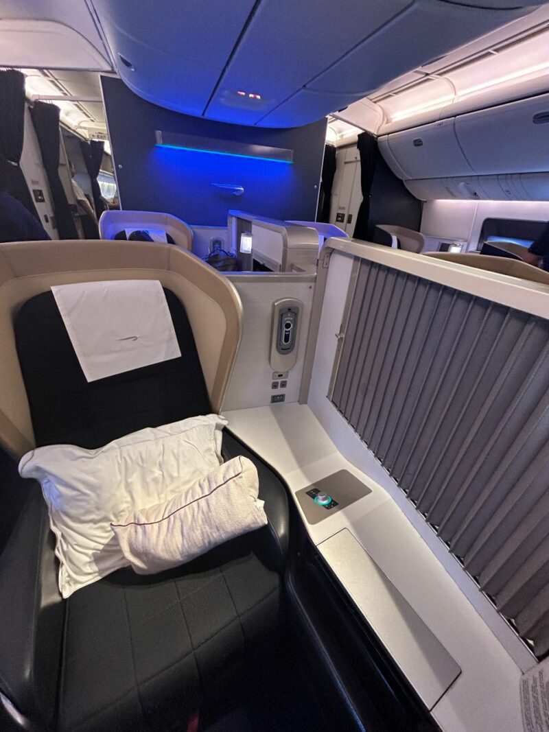 British Airways First Class Philadelphia to London B777-200 - a very ...