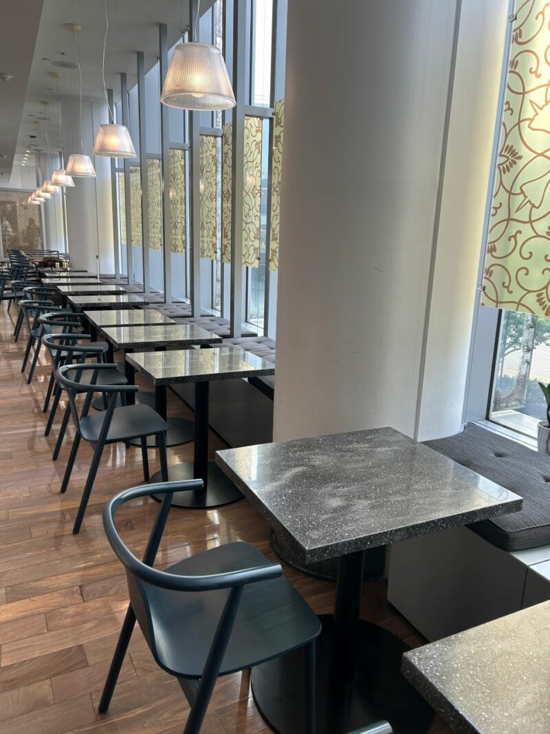 British Airways First Class Philadelphia to London B777-200 - a very ...