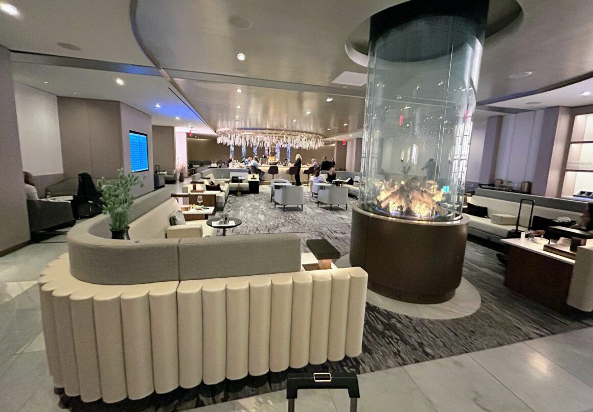 REVIEW: The Chelsea Lounge JFK - British Airways and American's First ...