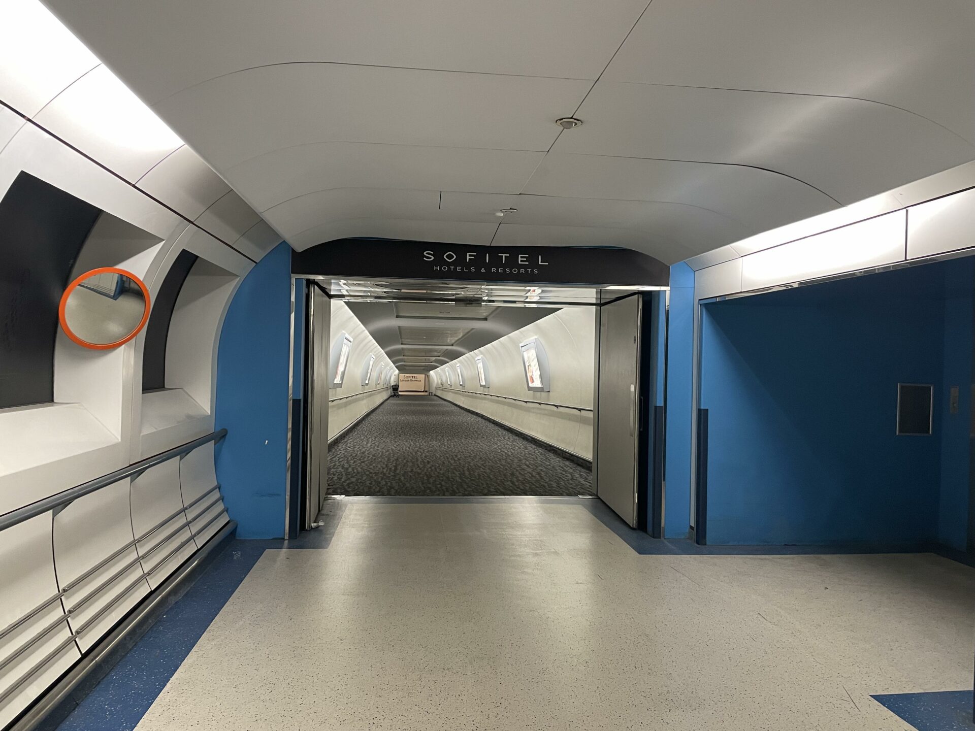 REVIEW: Sofitel London Gatwick North Terminal - Turning left for less
