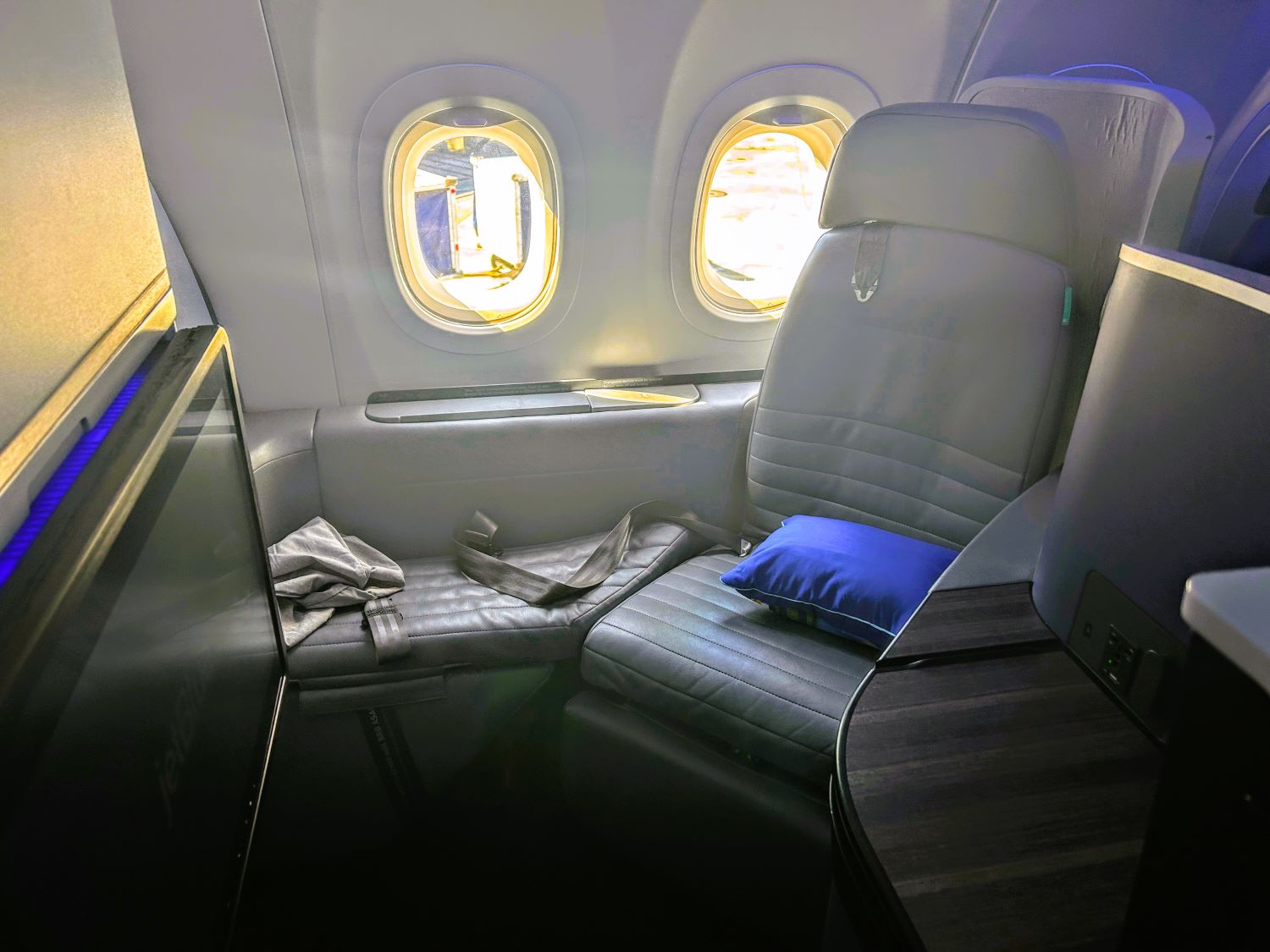 REVIEW: JetBlue Mint Studio to JFK A321LR - one of the best ...