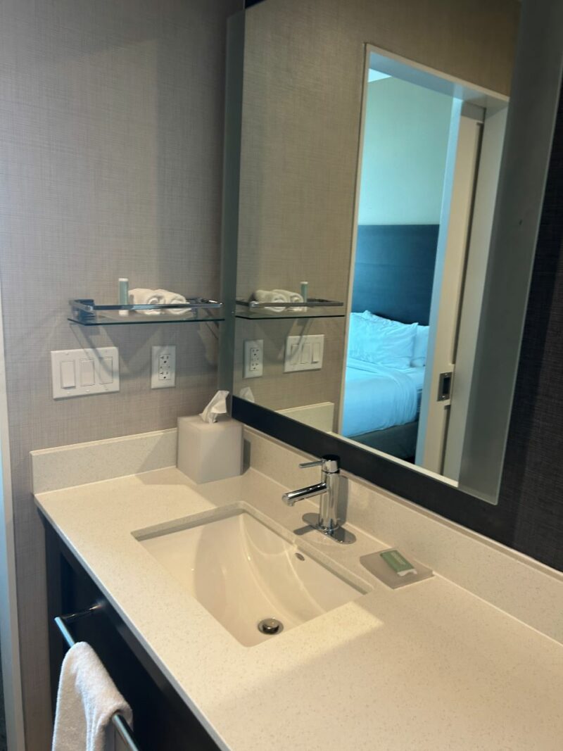 REVIEW: New JFK airport hotel: Residence Inn by Marriott New York JFK ...