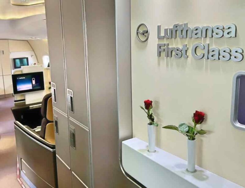 REVIEW: Lufthansa First Class part 2 - onboard the B747-800 - Turning left for less