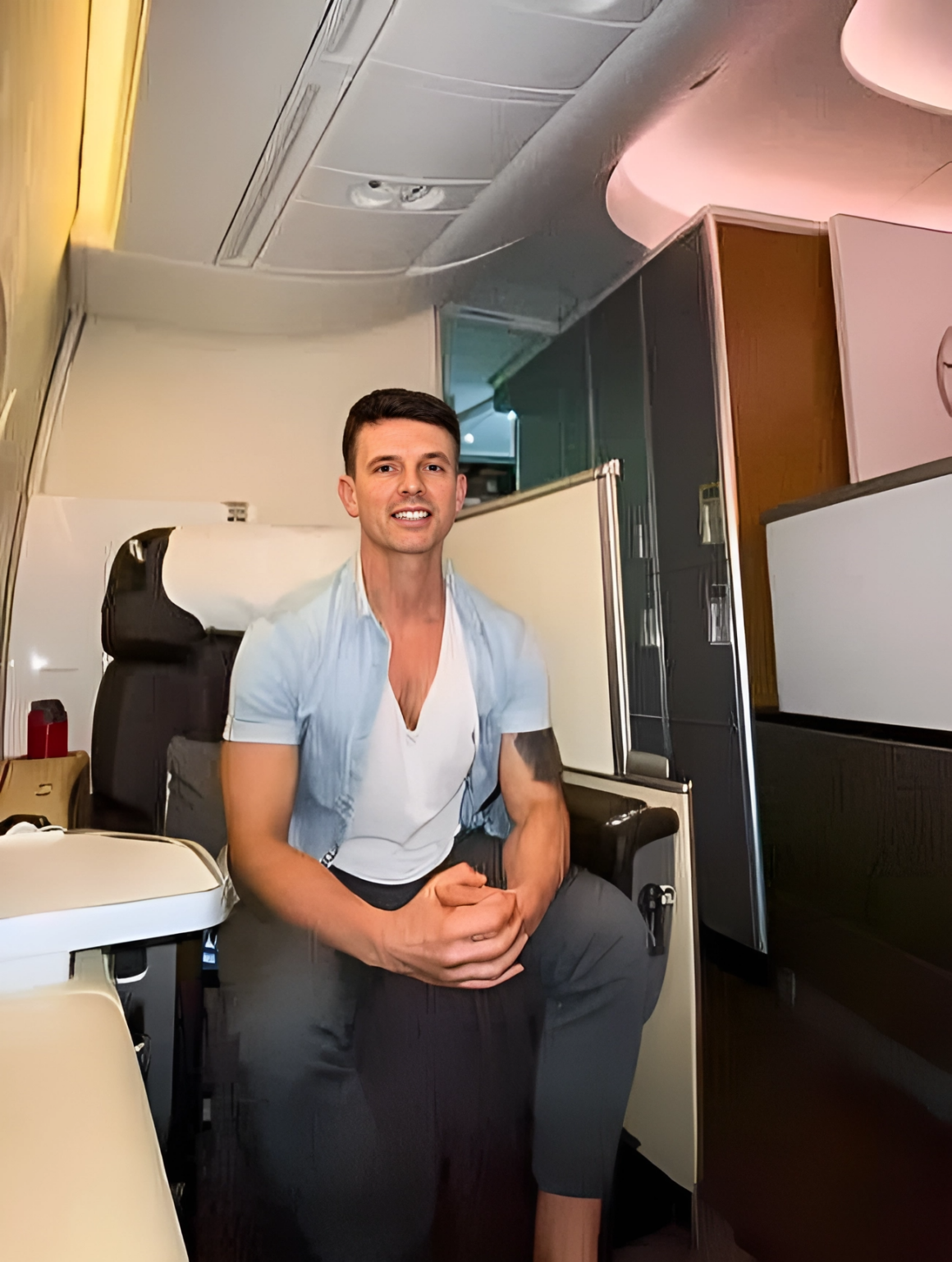 REVIEW: Lufthansa First Class part 2 - onboard the B747-800 - Turning ...