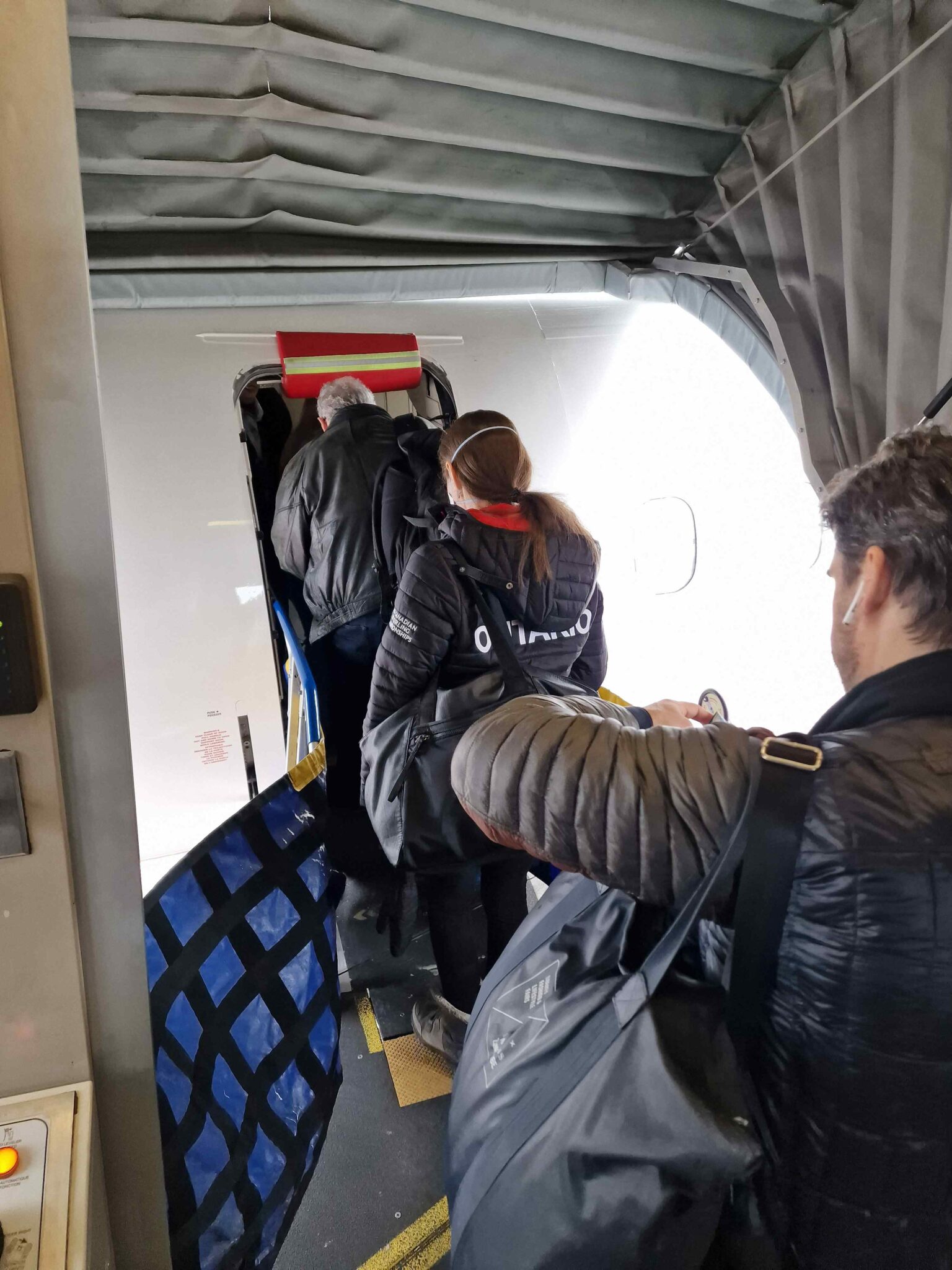 REVIEW: Porter Dash 8 Billy Bishop Flight - Turning left for less