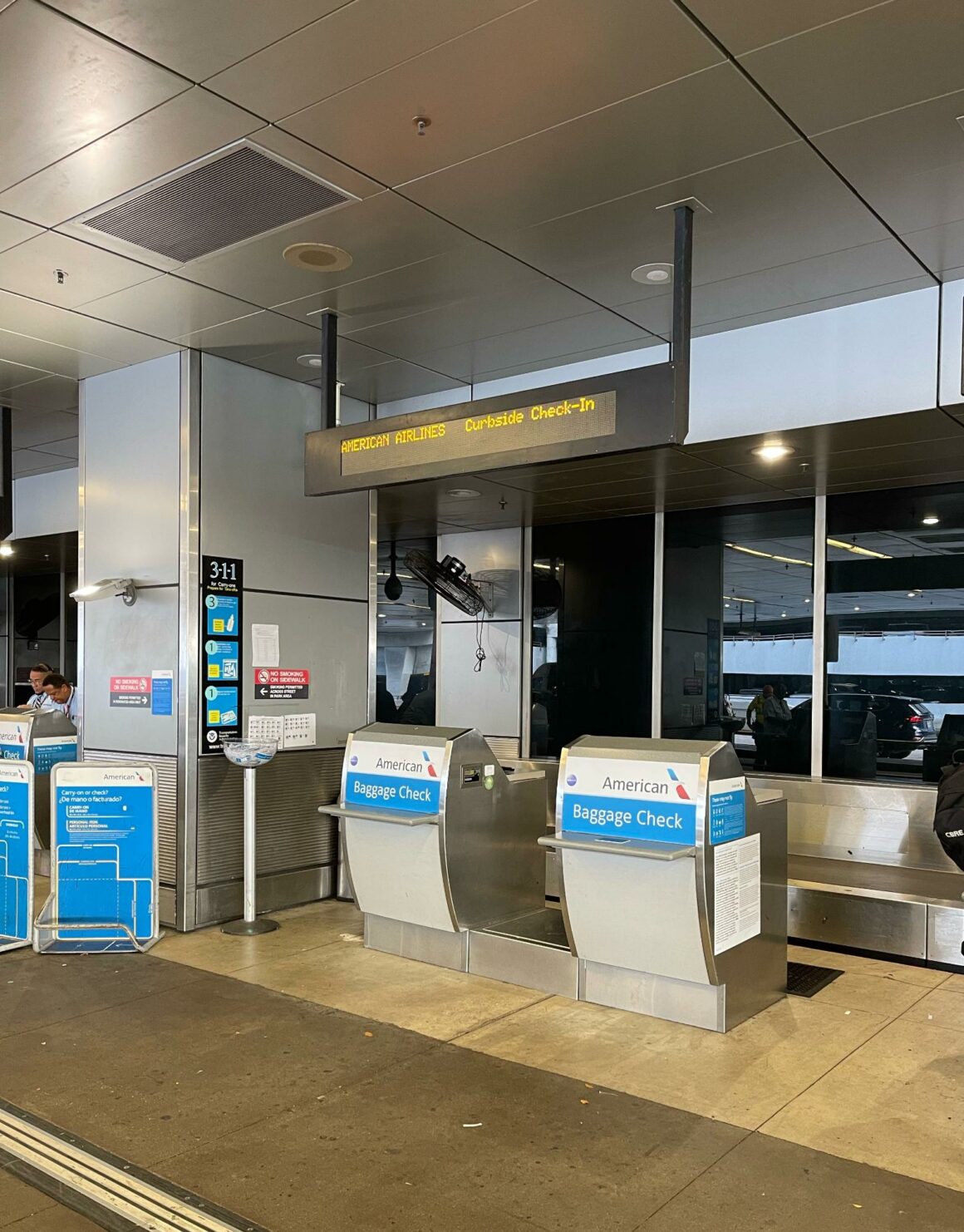 REVIEW: American Airlines business class B777-200 Miami – Madrid ...